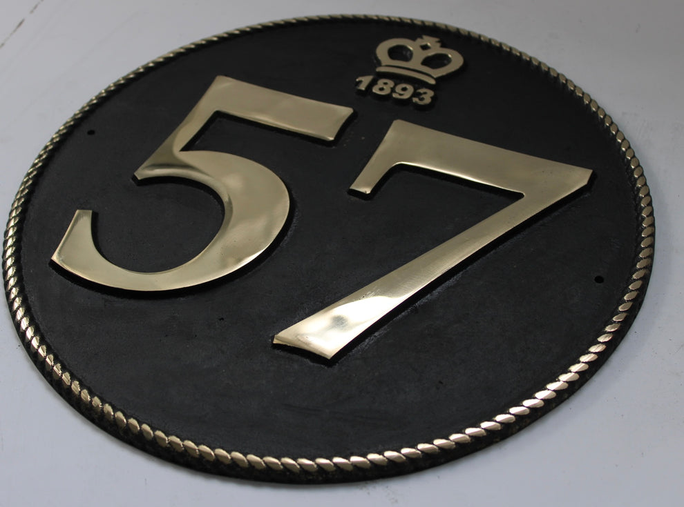 Bronze circle plaque with Rope Border